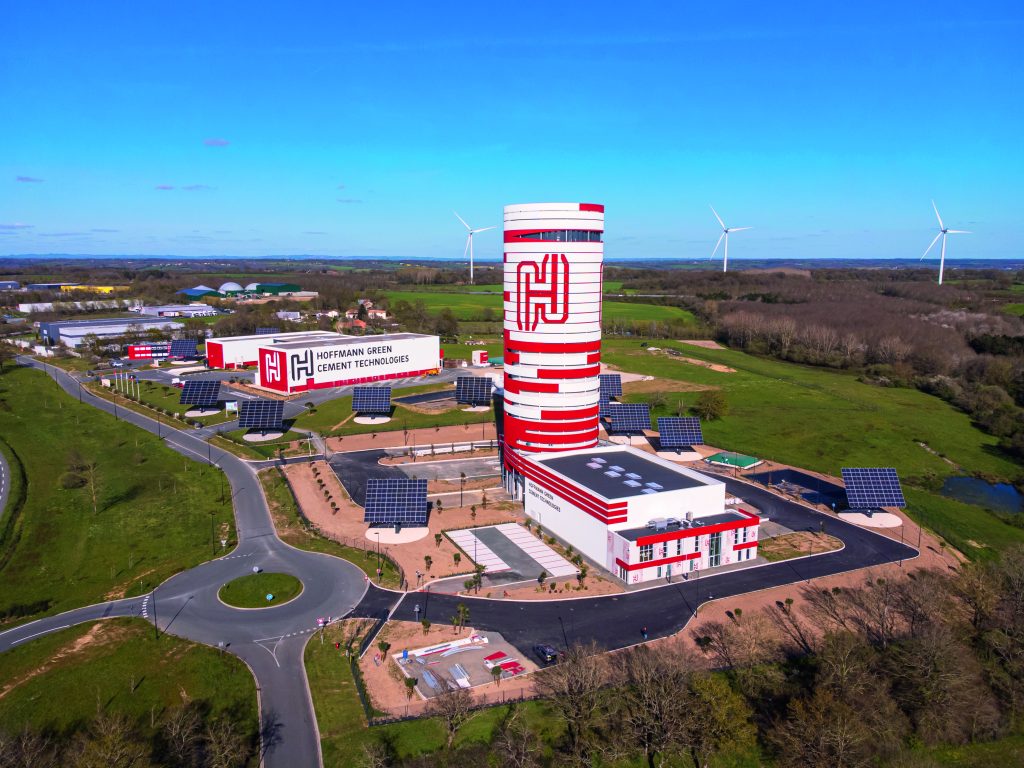 Hoffmann Green inaugure sa première cimenterie verticale - Informateur Judiciaire